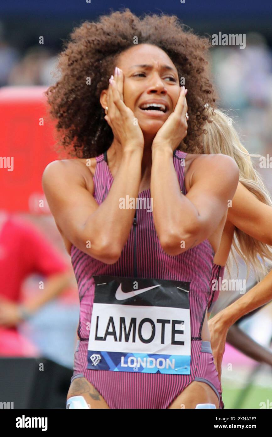 Rénelle LAMOTE of France celebrates a PB in the womens 800 metres at ...