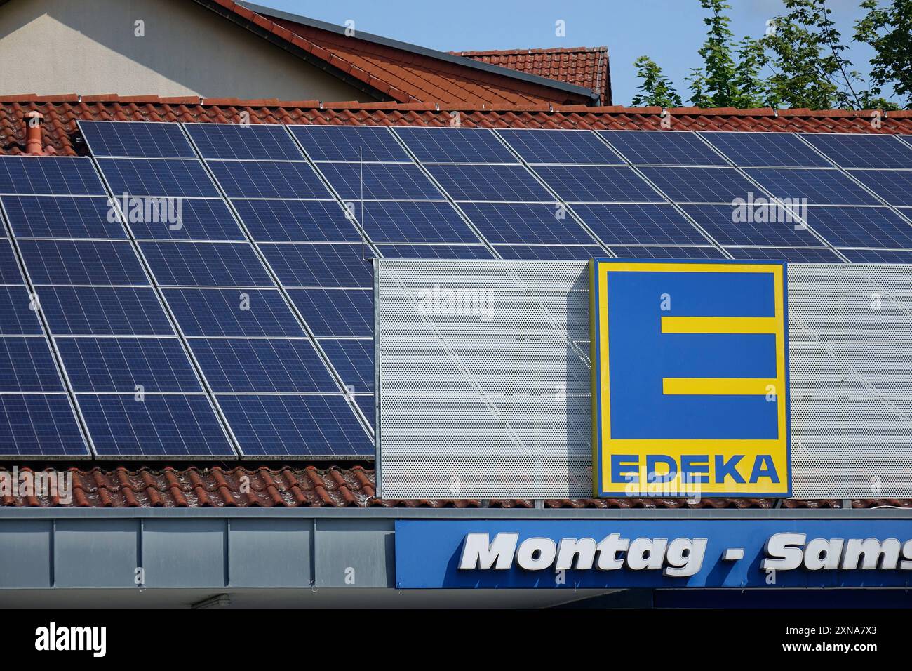 Photovoltaikdachanlage hi-res stock photography and images - Alamy
