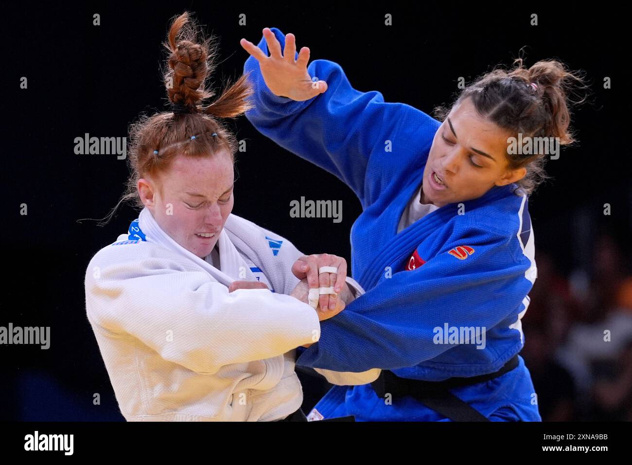 Israel's Maya Goshen and Turkey's Fidan Ogel, right, compete during ...