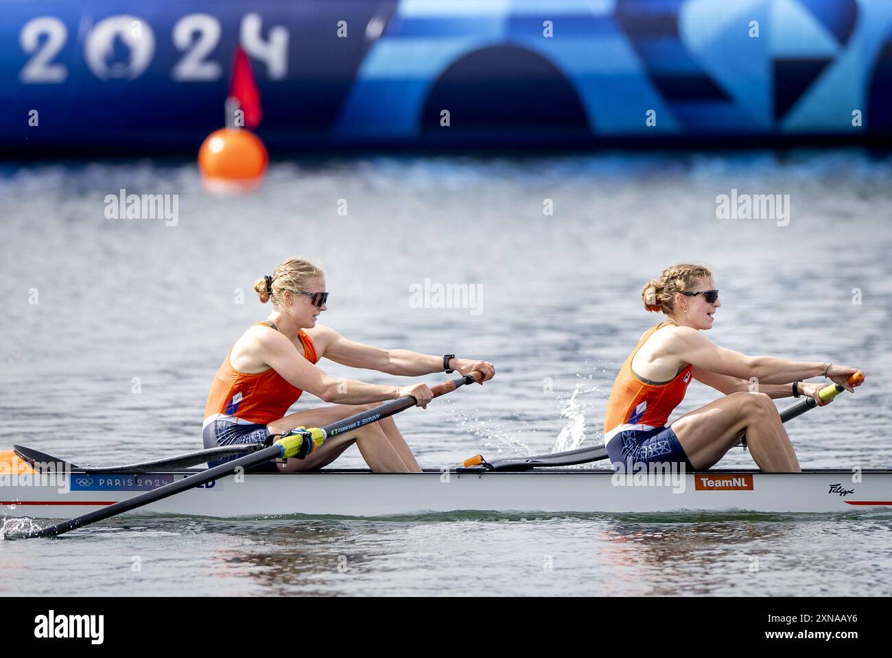 PARIS - Veronique Meester and Ymkje Clevering in action during the semi ...