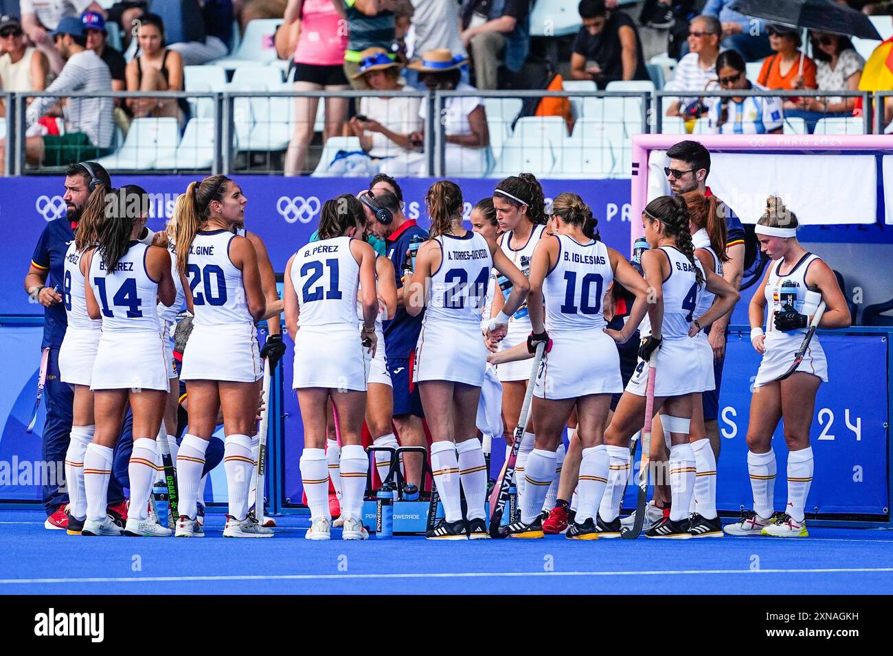 Players of Spain during Women's Pool B Hockey on Yves-du-Manoir Stadium ...