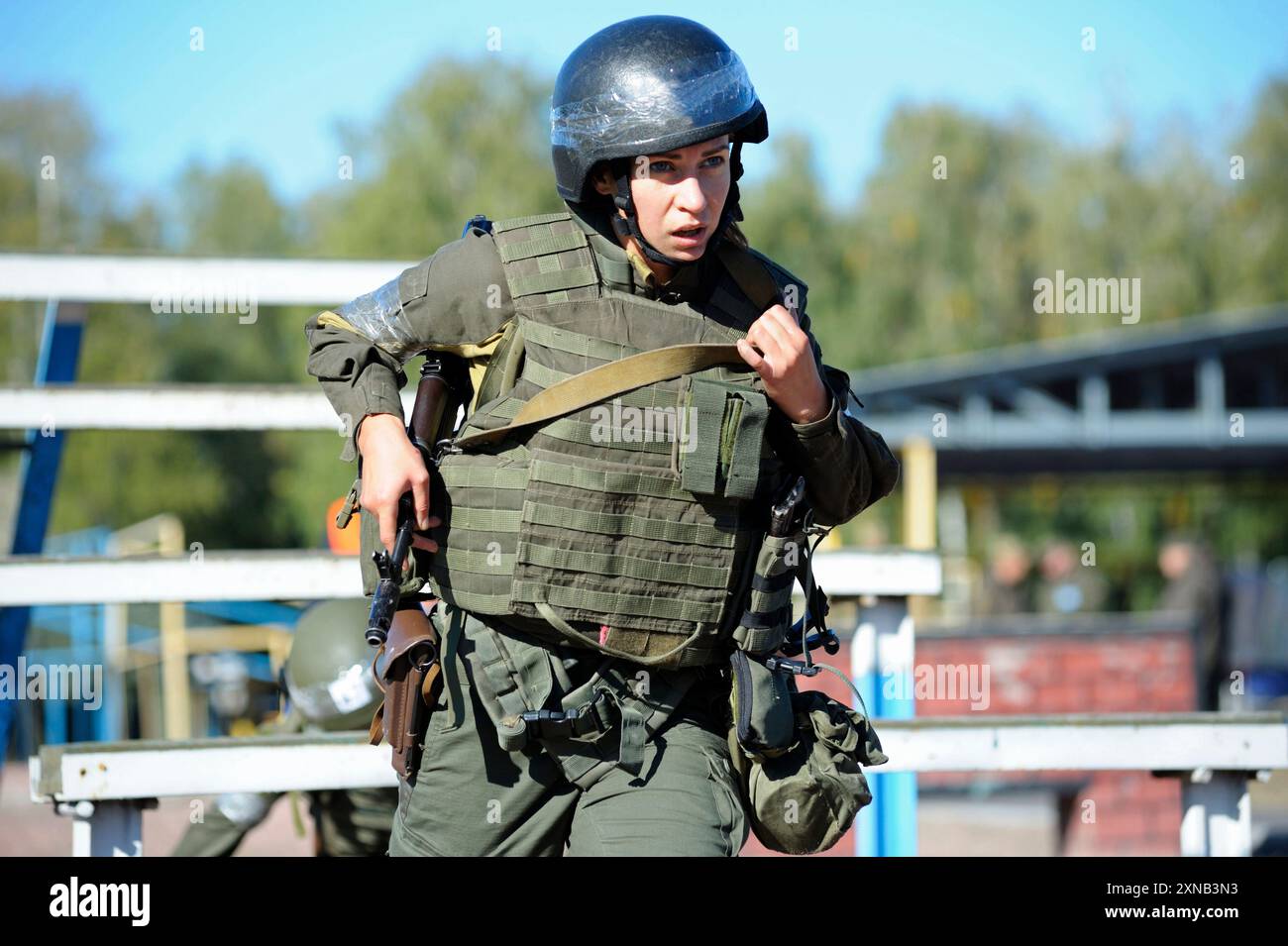 Military physical training hi-res stock photography and images - Alamy