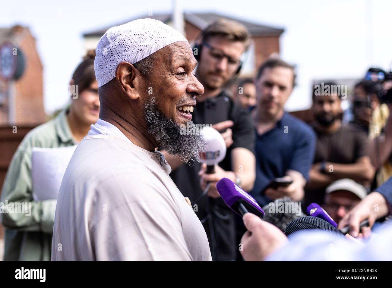 Imam Sheik Ibrahim Hussein, speaks to media outside Southport Islamic ...