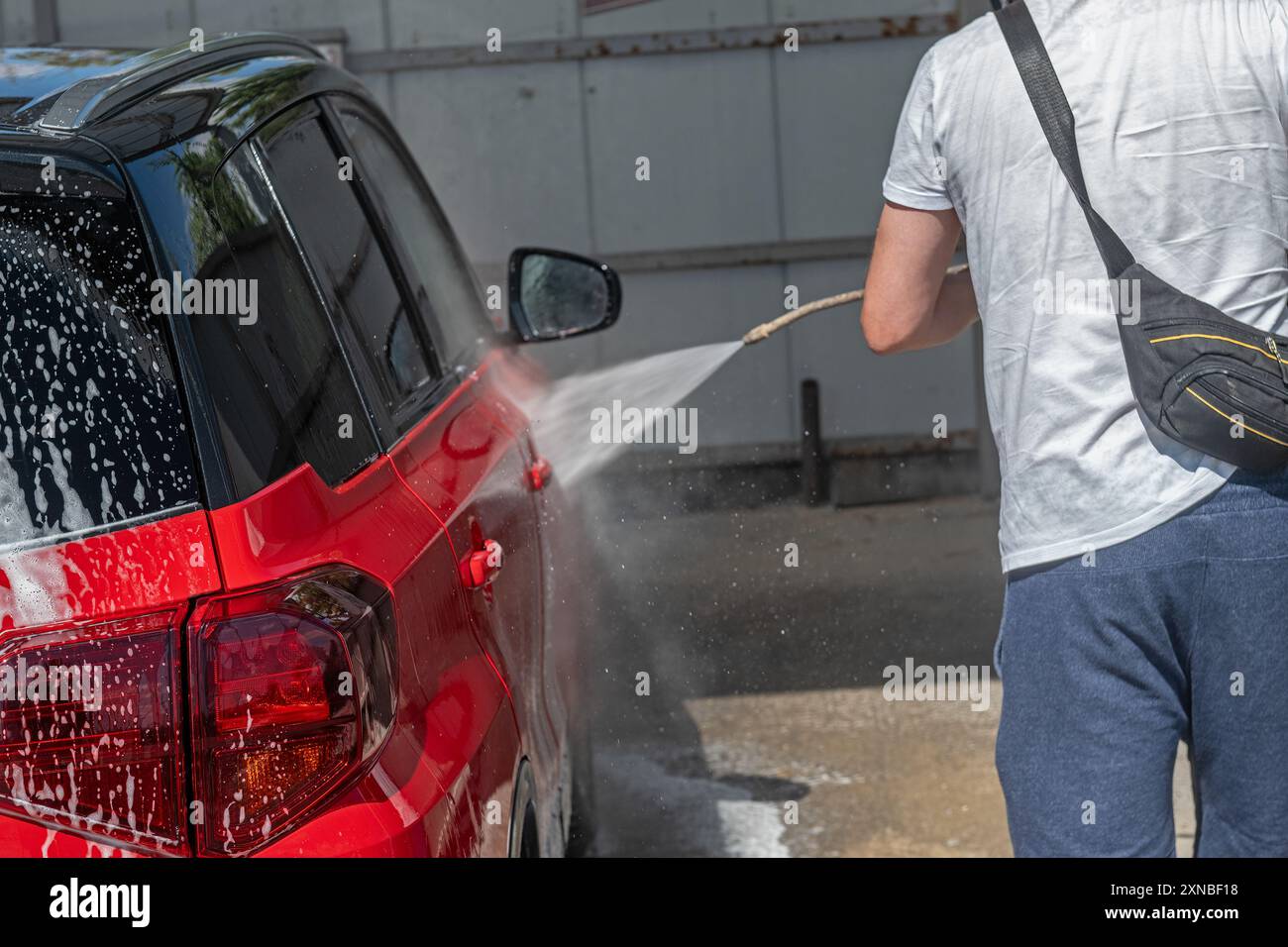 Outdoor car wash hi-res stock photography and images - Alamy