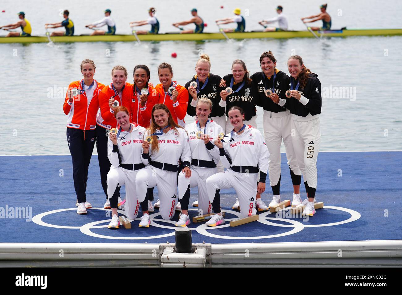 Gold medalists Lauren Henry, Hannah Scott, Lola Anderson and Georgina ...