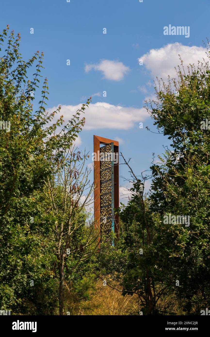 Courage sacrifice police memorial hi-res stock photography and images ...