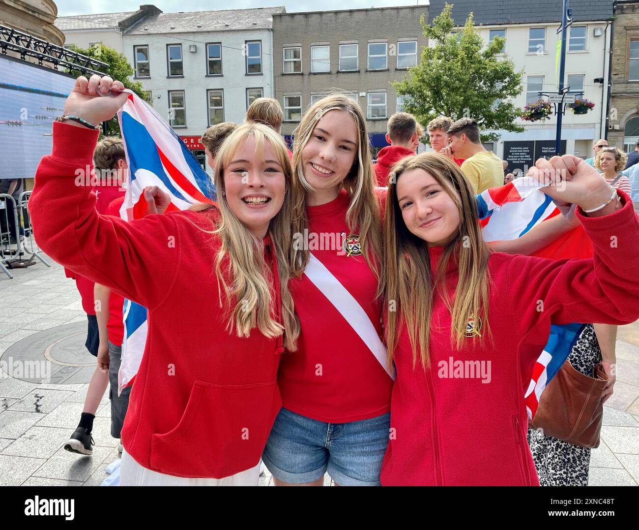 Members of Bann Rowing Club, (left to right) 15 year old Hannah Nicholl ...