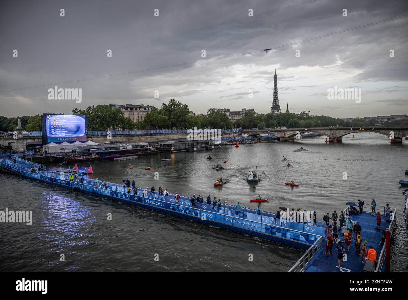 Paris, France. 31st July, 2024. General view of the olympic triathlon ...