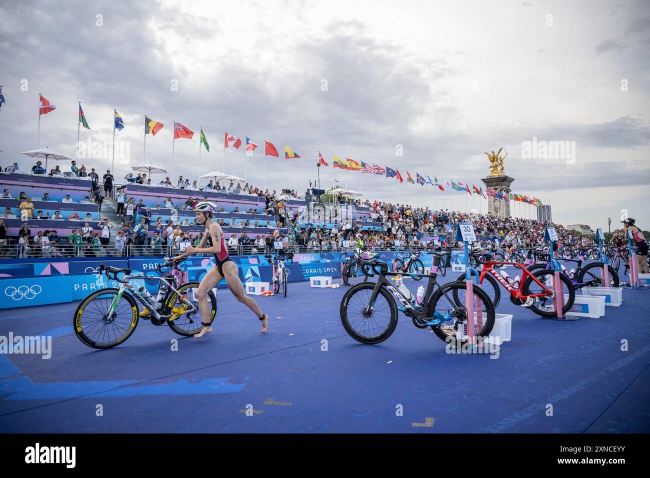Paris, France. 31st July, 2024. General view of the olympic triathlon ...