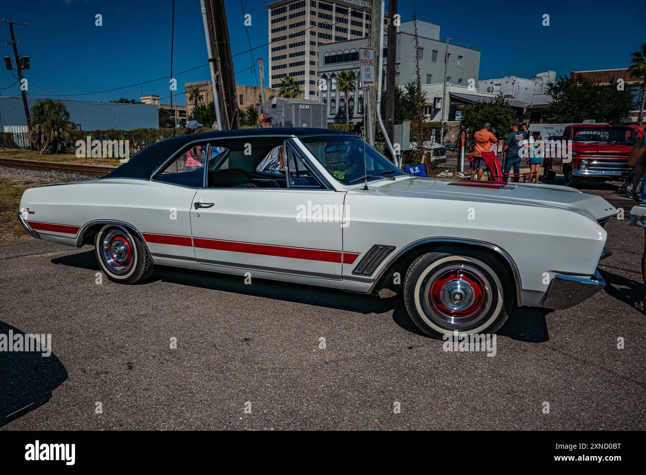 Buick skylark gs hi-res stock photography and images - Alamy
