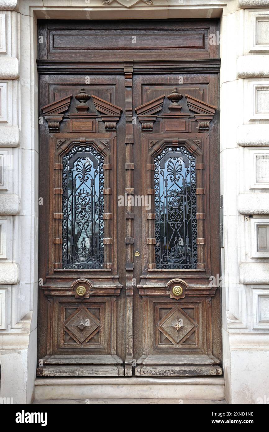 Large double wooden doors hi-res stock photography and images - Alamy
