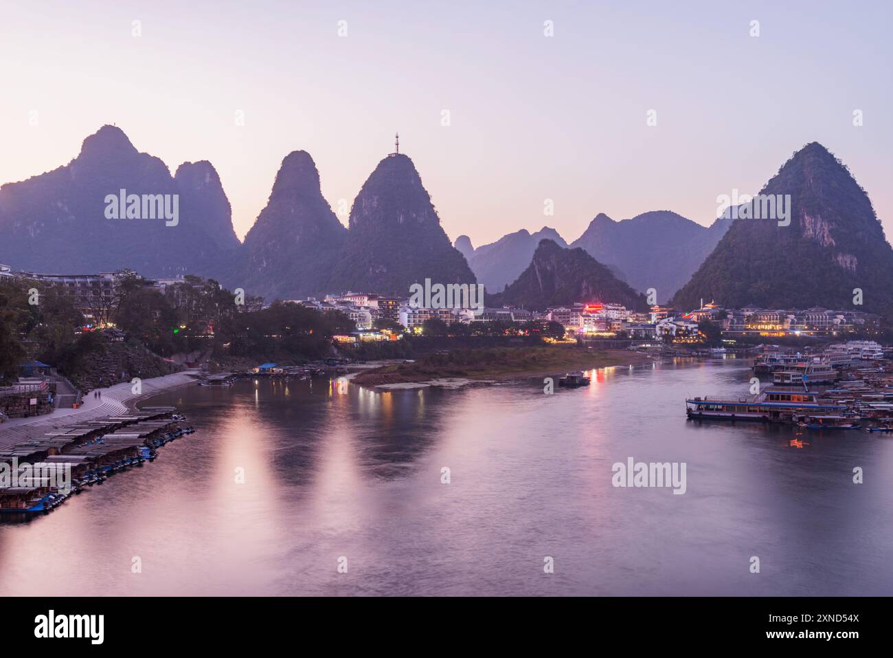 Sunset view of Li River. Yangshuo. Guangxi Province. China Stock Photo ...