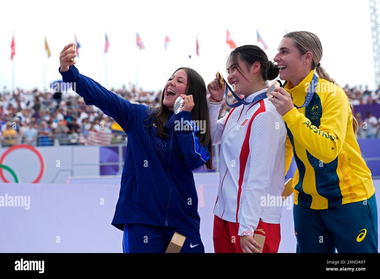 Silver medalist Perris Benegas, of the United States, gold medalist ...