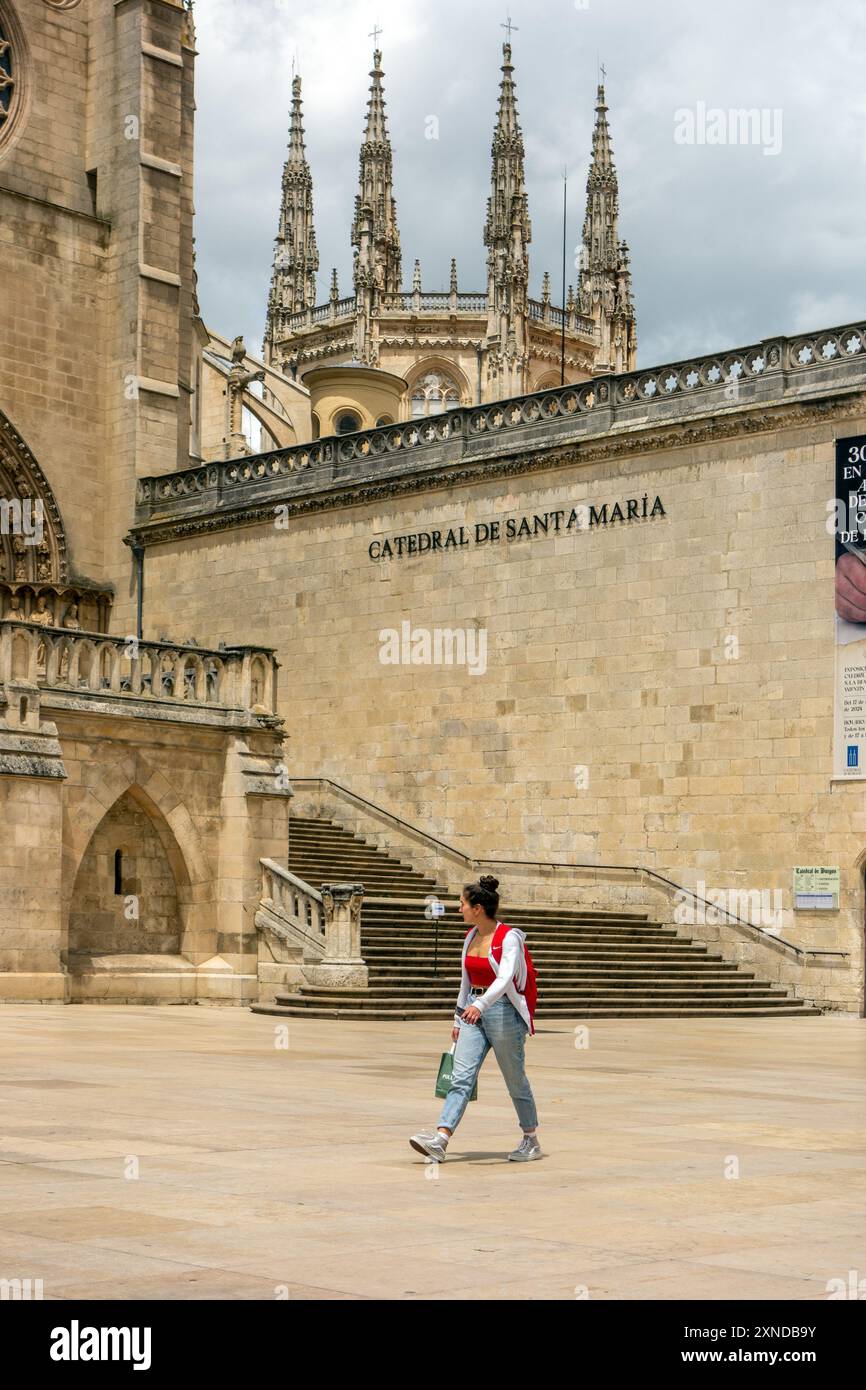 People and tourists outside the Cathedral of Saint Mary the virgin in ...