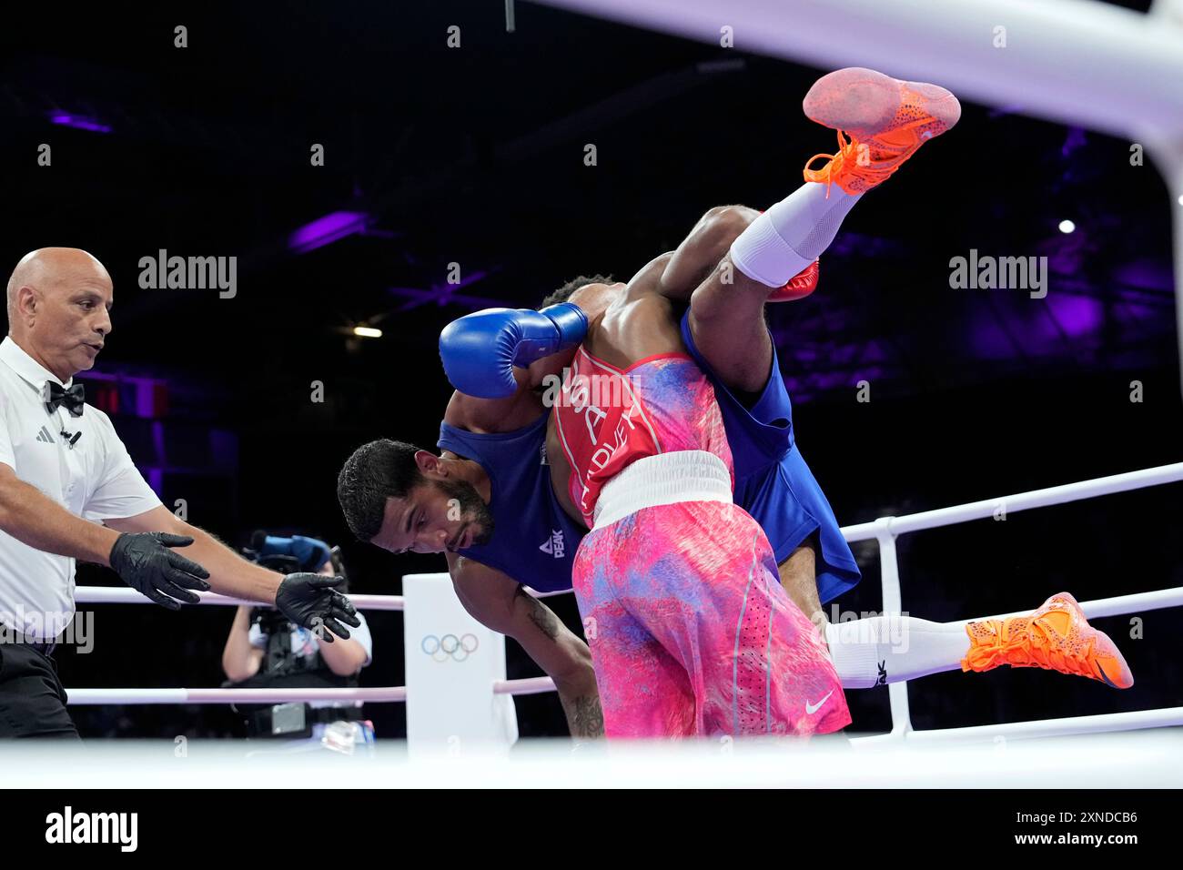 United States' Jahmal Harvey lifts up Brazil's Luiz Oliveira in their ...