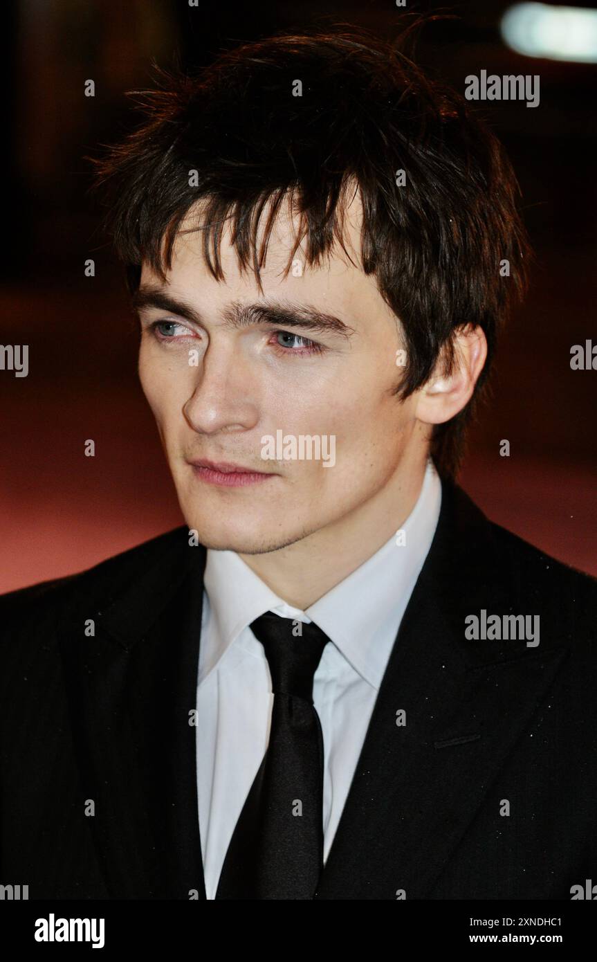 Rupert young actor hi-res stock photography and images - Alamy