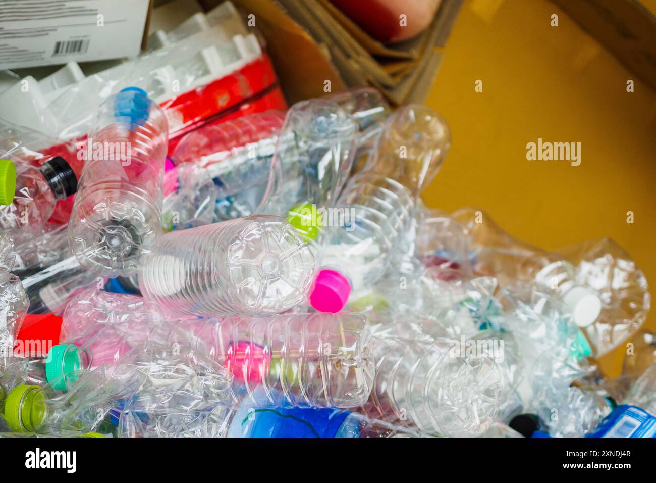 Empty discarded cardboard hi-res stock photography and images - Alamy