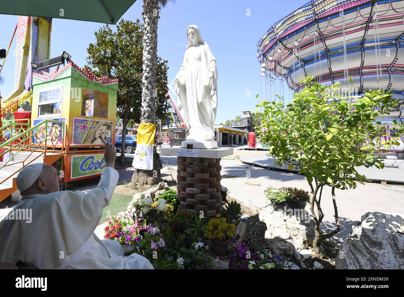 **NO LIBRI** Italy, Rome, 2024/7/31.Pope Francis during a visit to ...