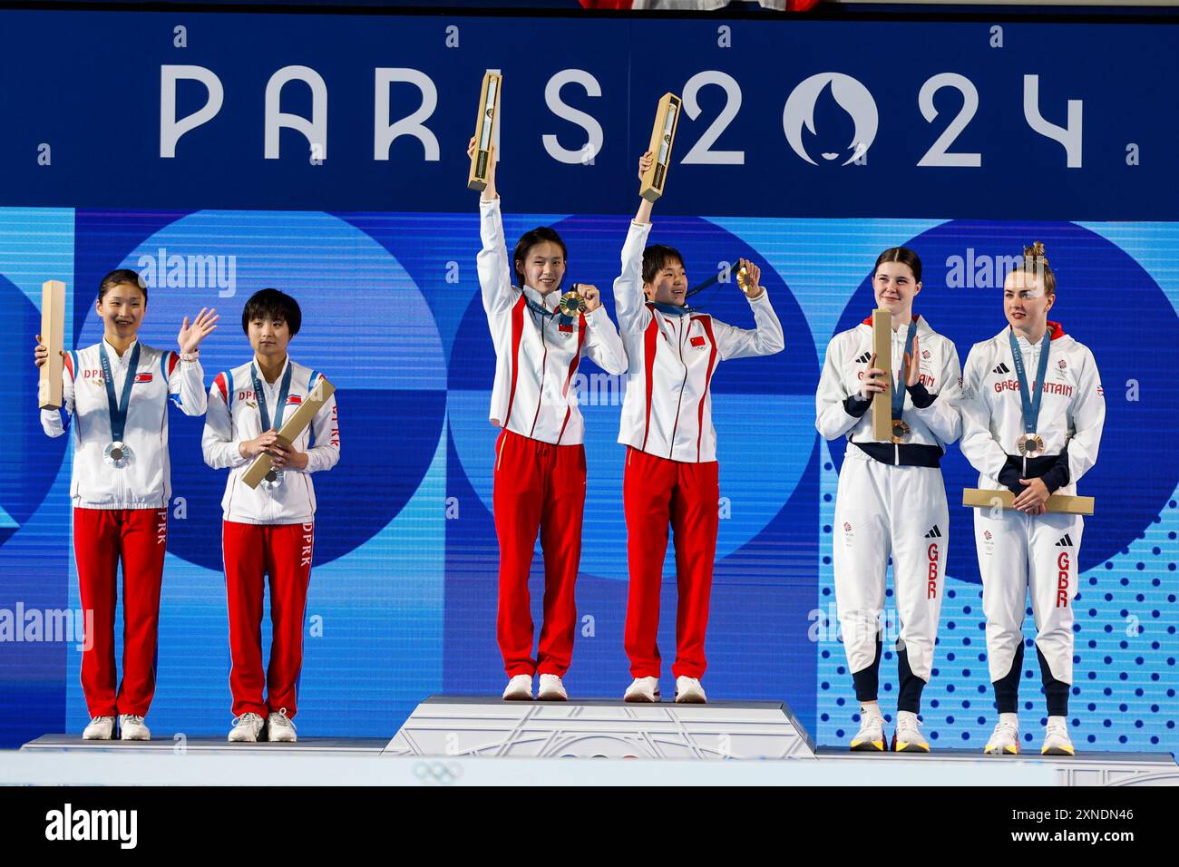 Yuxi Chen and Hongchan Quan of China gold medal during Women's ...