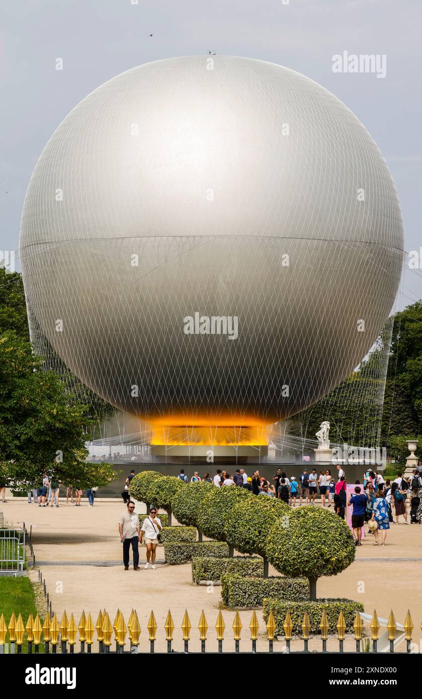 Olympic cauldron ballon hi-res stock photography and images - Alamy