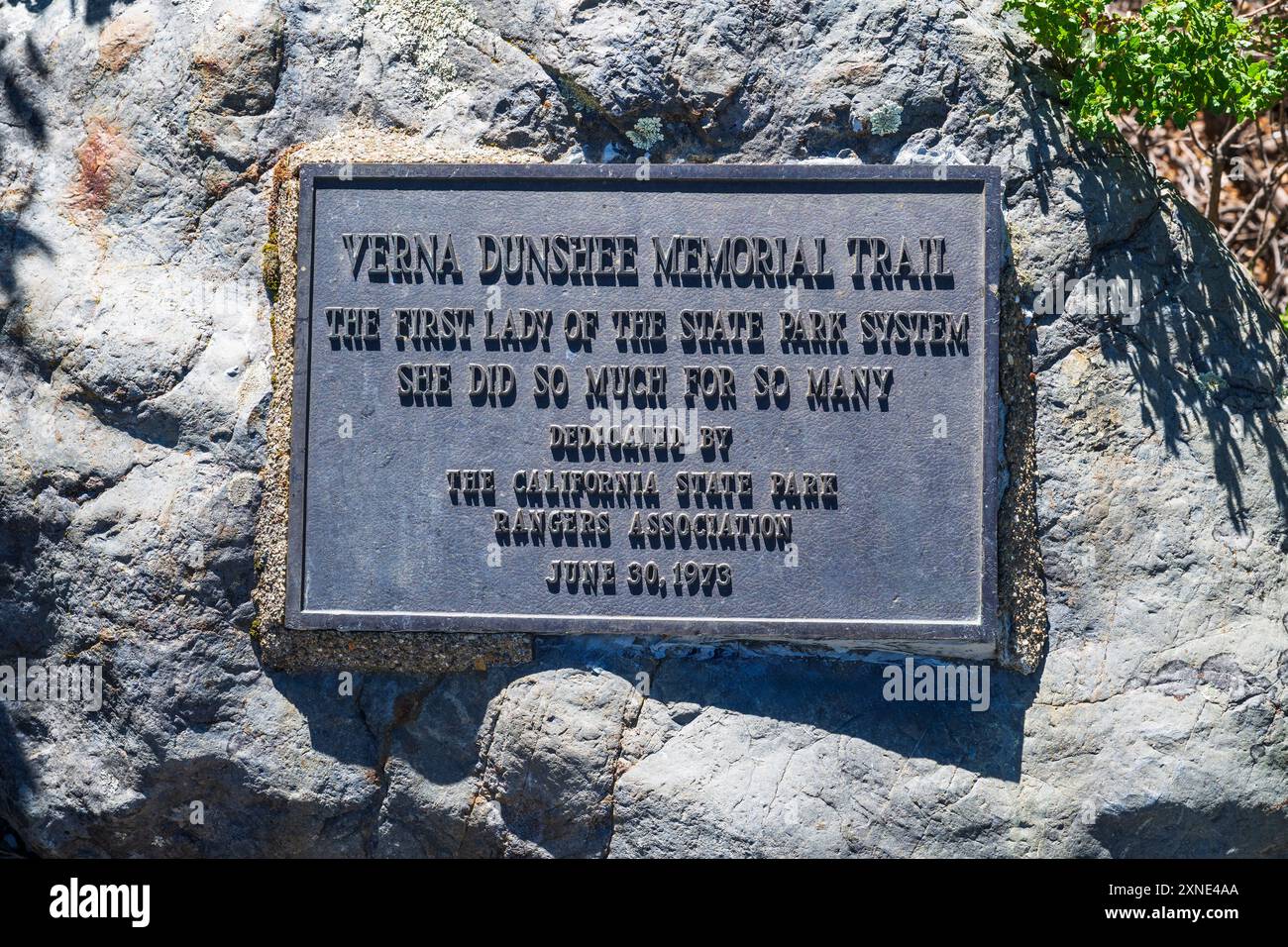Memorial plaque at the Verna Dunshee Trail, Mount Tamalpais State Park ...