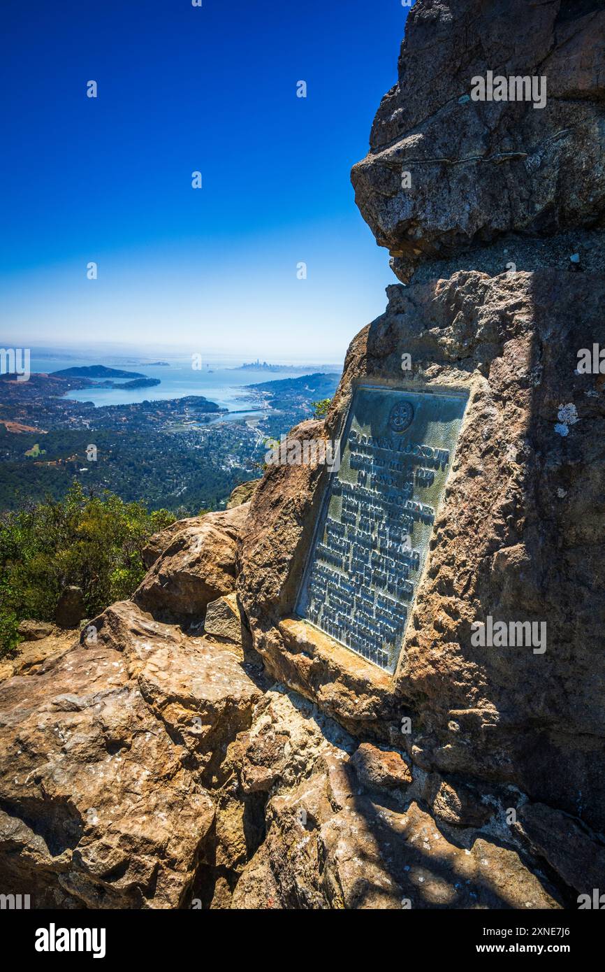 Mount Tam summit plaque and San Francisco Bay, Mount Tamalpais State ...