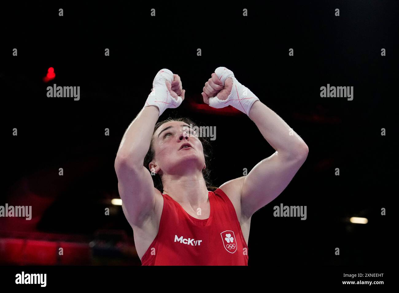 Ireland's Kellie Harrington celebrates after defeating Colombia's Angie ...