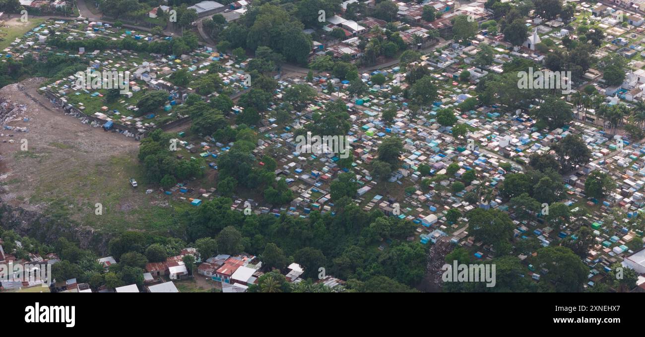Aerial top view cemetery hi-res stock photography and images - Alamy