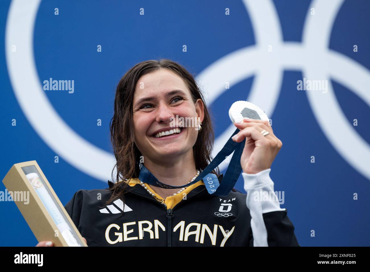 LILIK Elena (Deutschland) jubelt ueber Platz 2 und die Silber Medaille ...