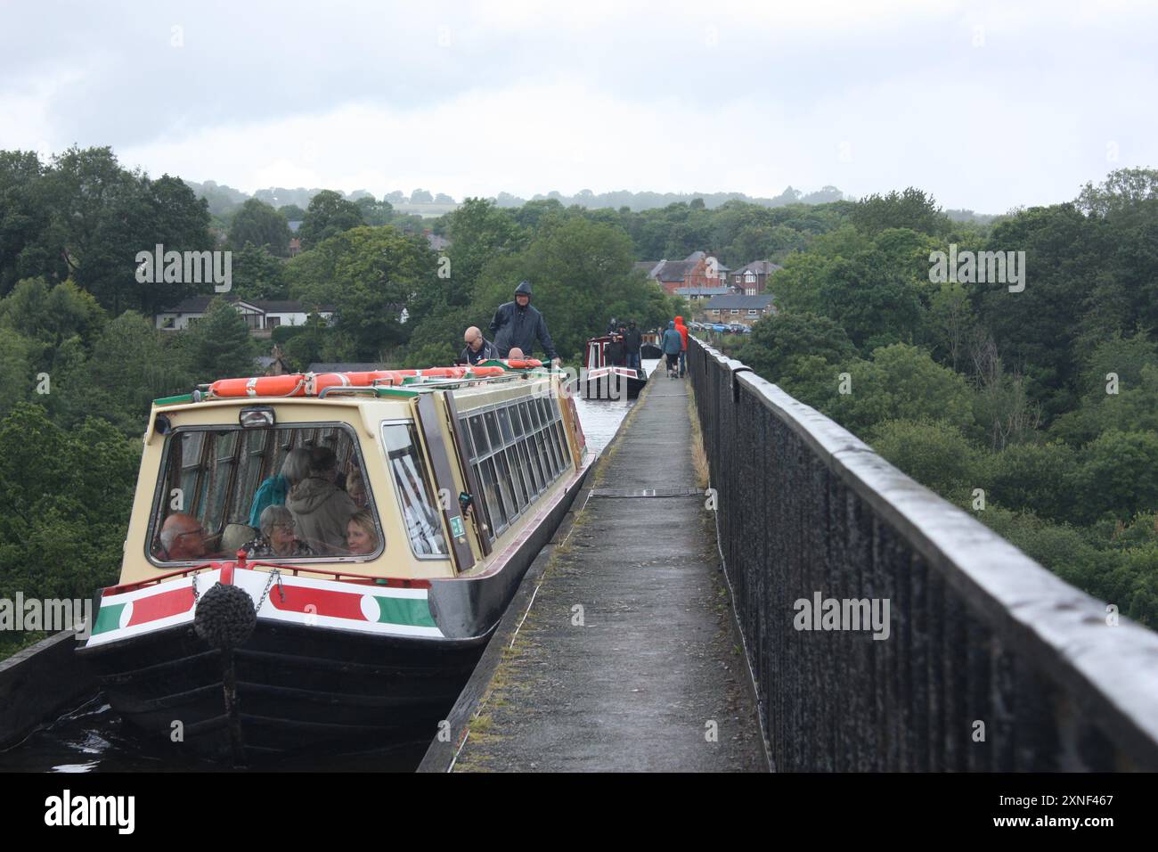 The Pontcysyllte Aqueduct is a navigable aqueduct that carries the ...