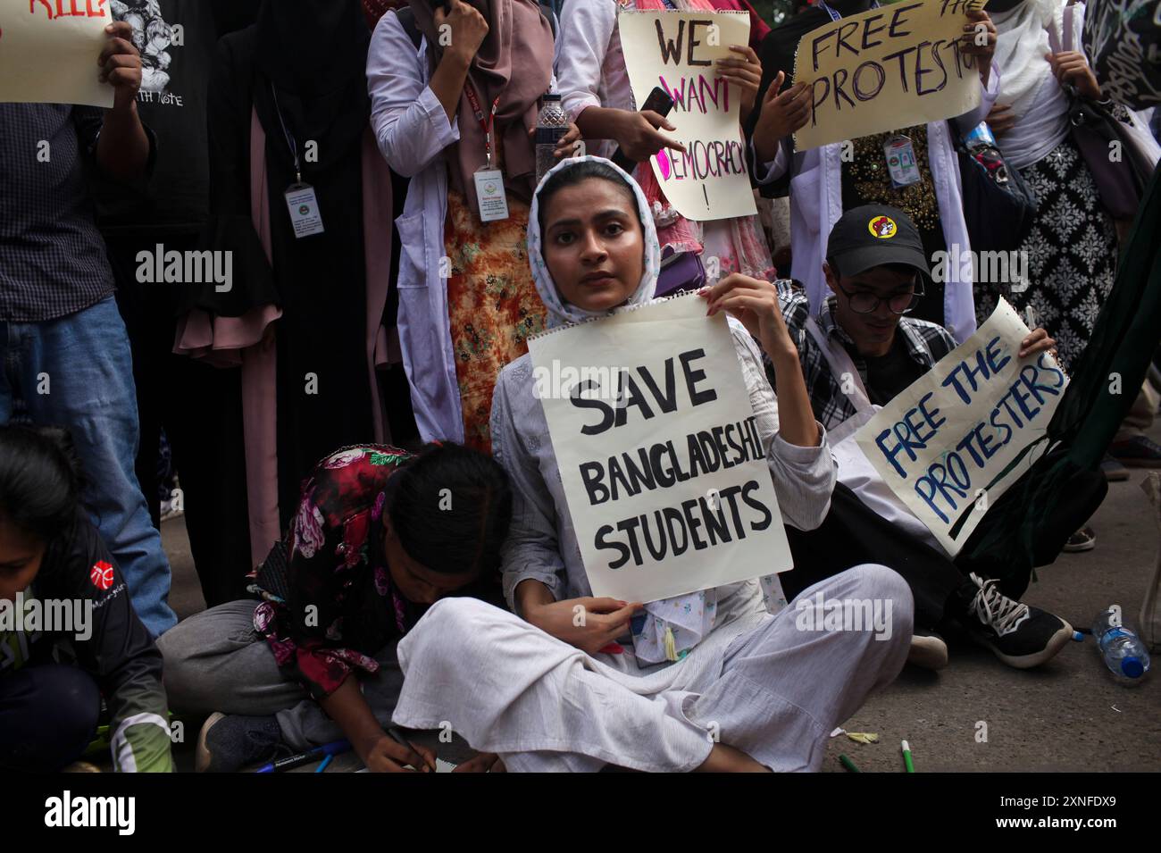 Save bangladeshi students hi-res stock photography and images - Alamy