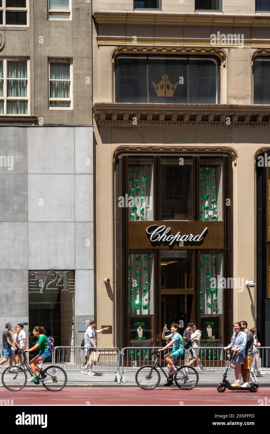 Chopard is a high end jewelry boutique is open on Fifth Avenue in the ...