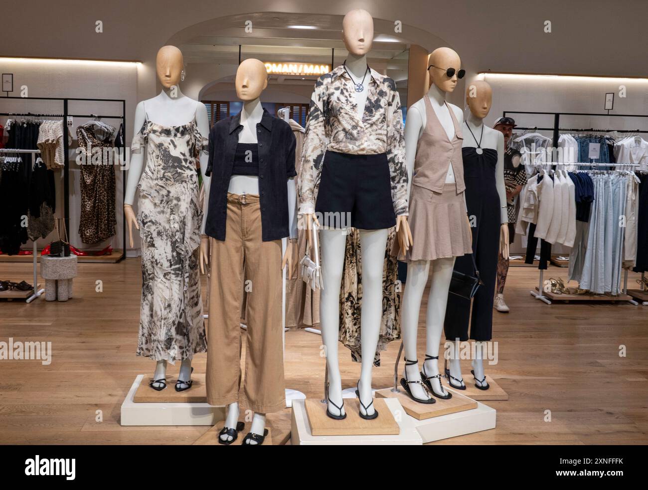 The Mango flagship store is located at 711 Fifth Avenue in New York ...