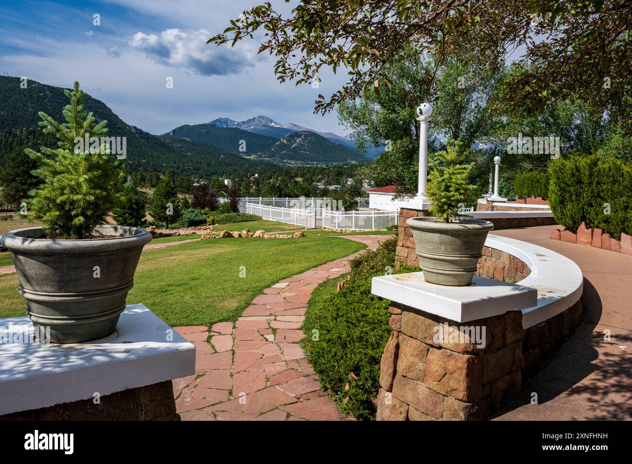 Viewing Longs peak from the front lawn of the Stanley hotel in Estes ...