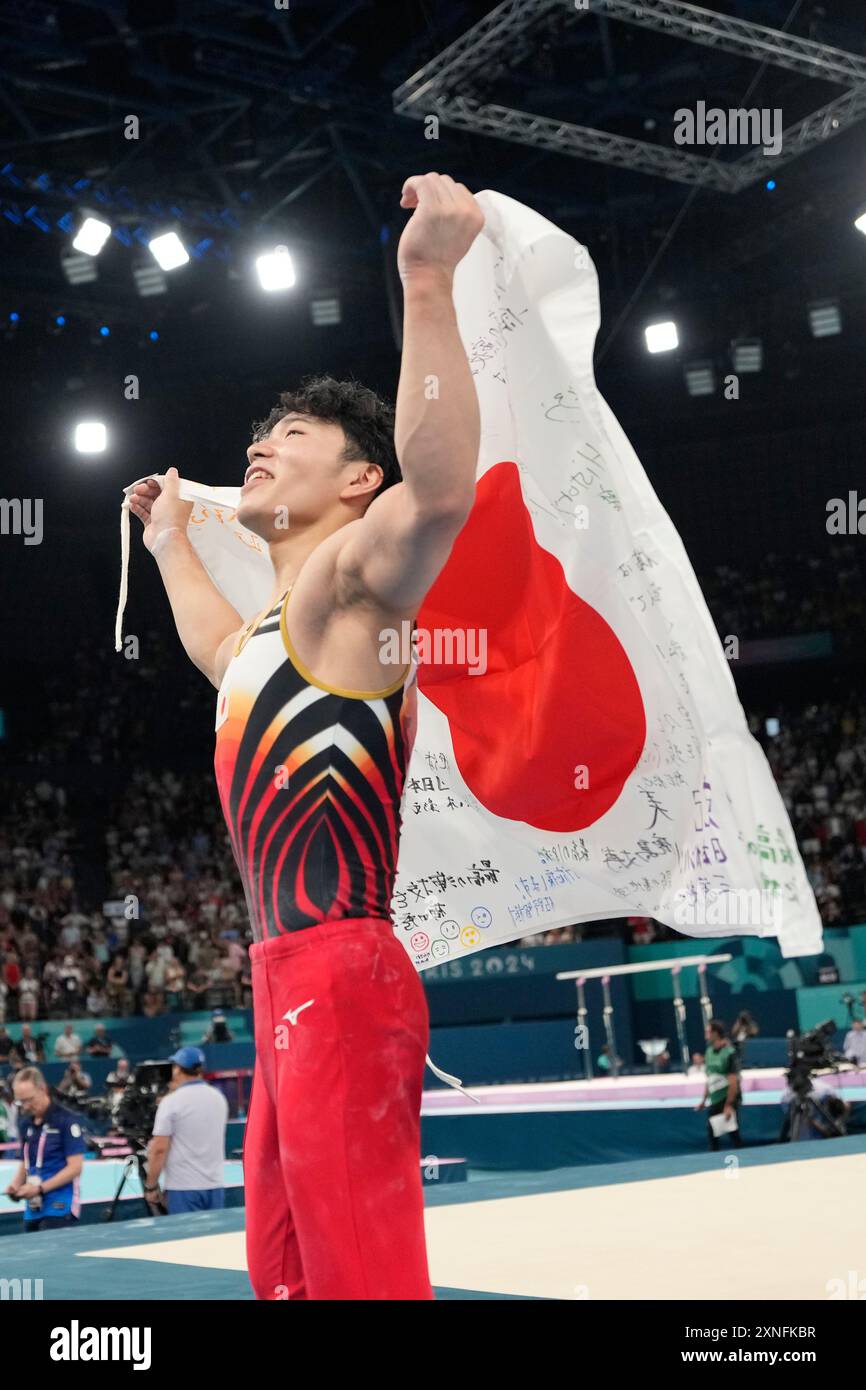 Shinnosuke Oka, of Japan, celebrates after winning the gold medal ...