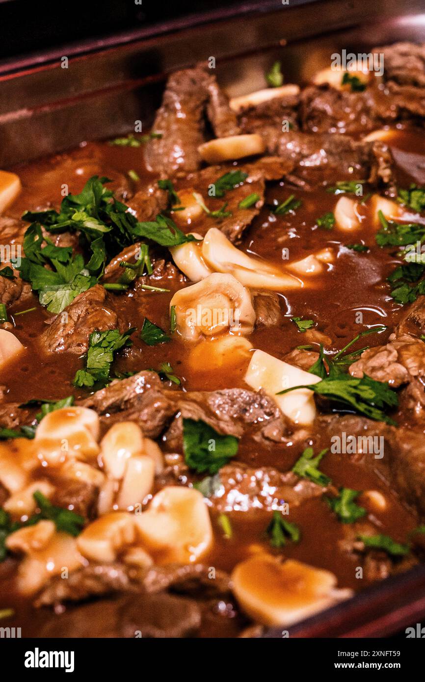 pot meat, rump, meat with mushrooms in Madeira sauce, self service ...