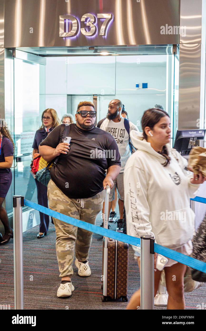Fat american travelers hi-res stock photography and images - Alamy