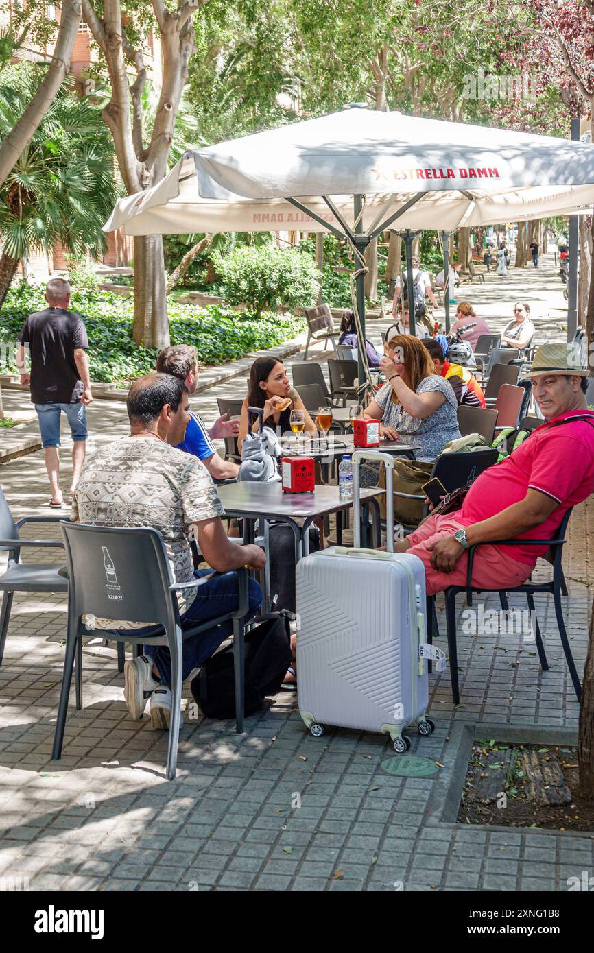 Al fresco bar restaurant hi-res stock photography and images - Alamy
