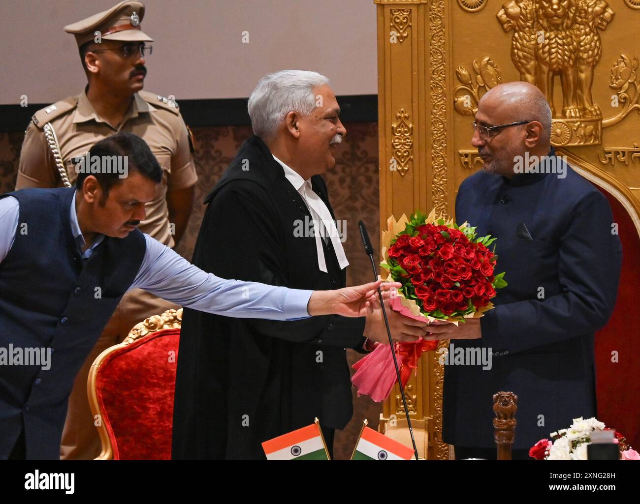 Devendra fadnavis oath hi-res stock photography and images - Alamy