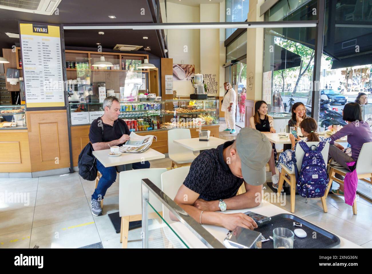 Cafeteria vivari restaurant hi-res stock photography and images - Alamy