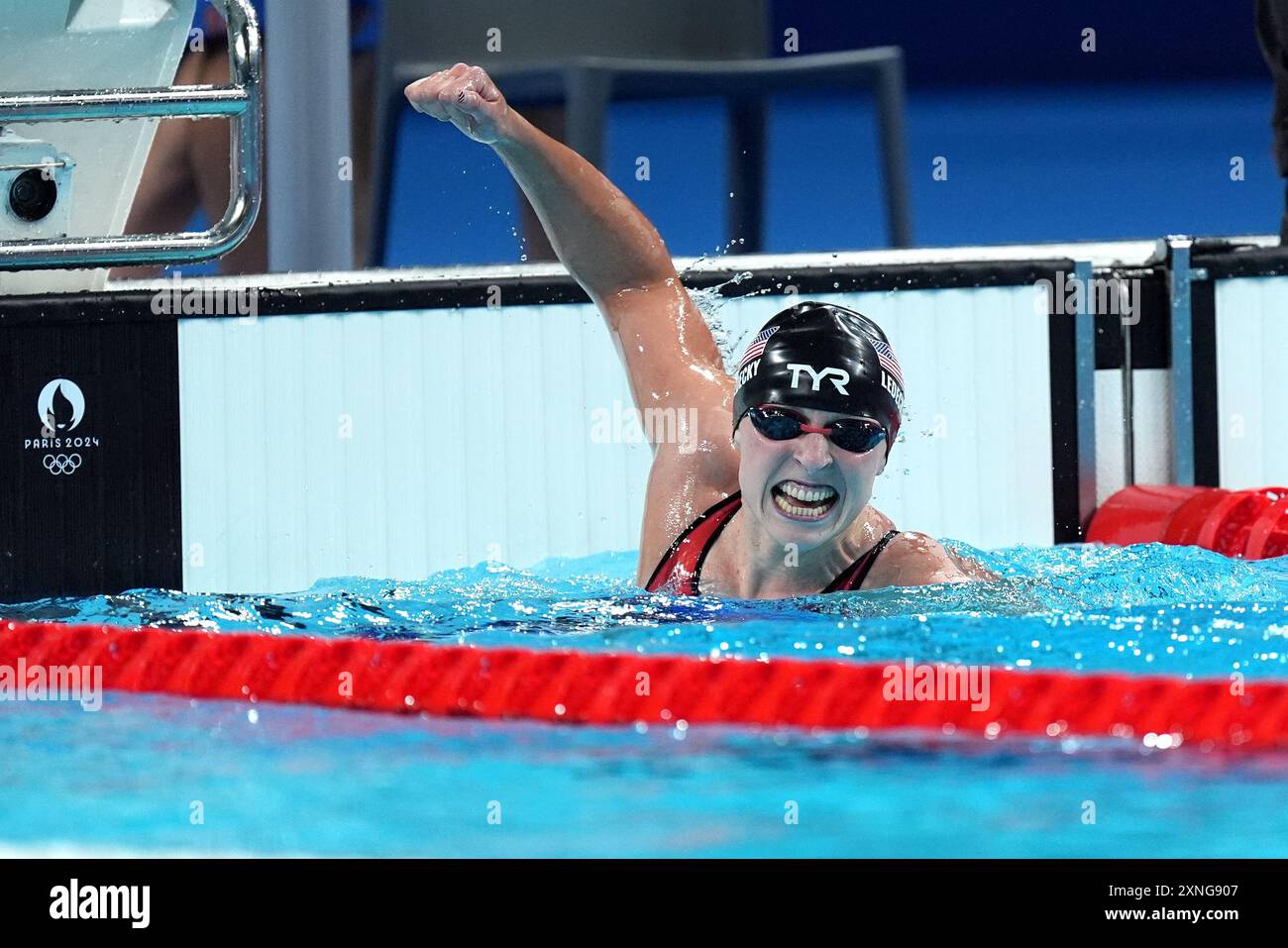 USA's Katie Ledecky celebrates after winning the women's 1500m ...