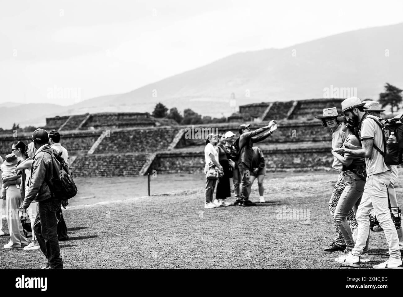 Archaeological Zone of Teotihuacan, the city with the largest pyramids ...