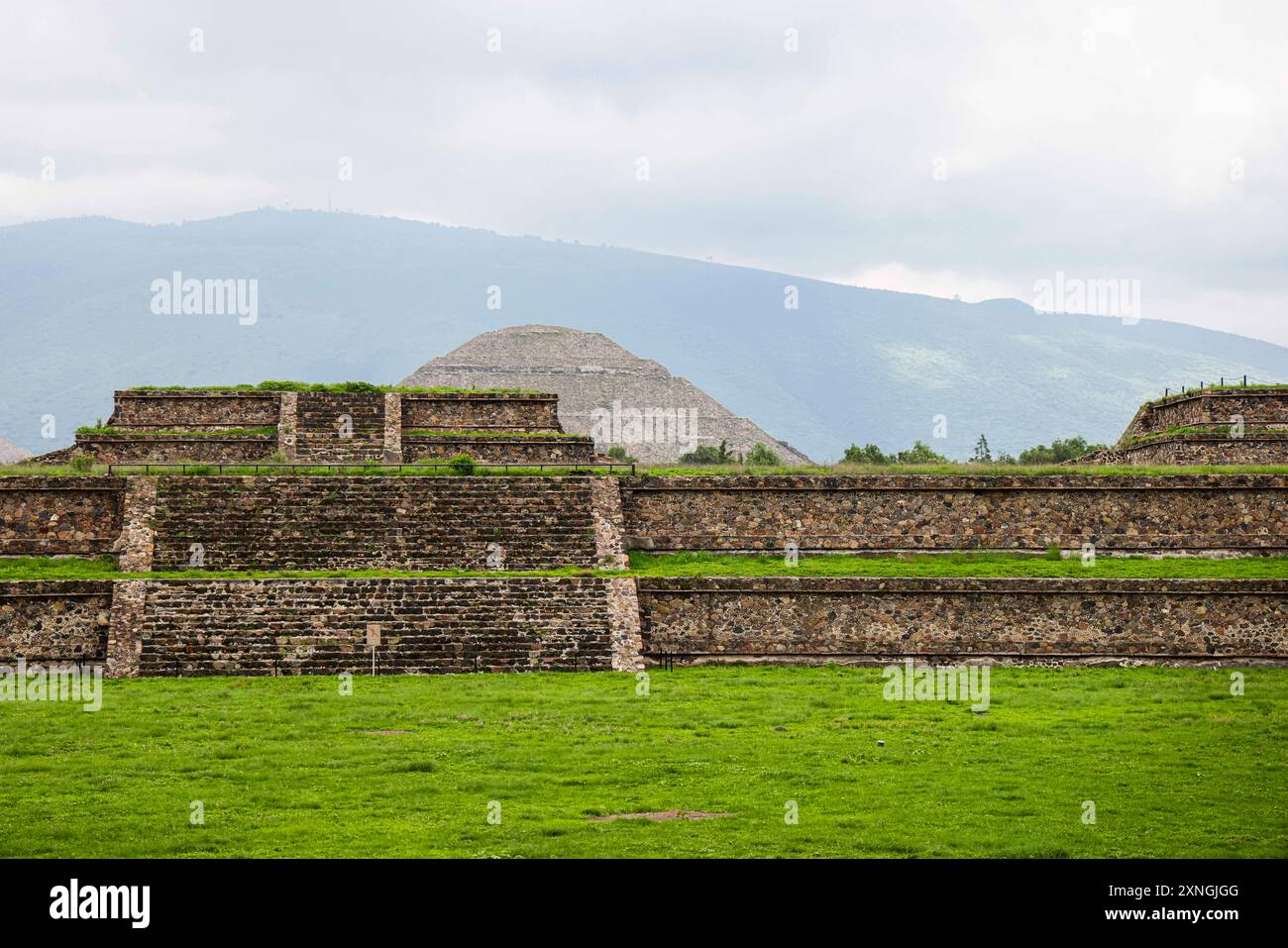 Archaeological Zone of Teotihuacan, the city with the largest pyramids ...