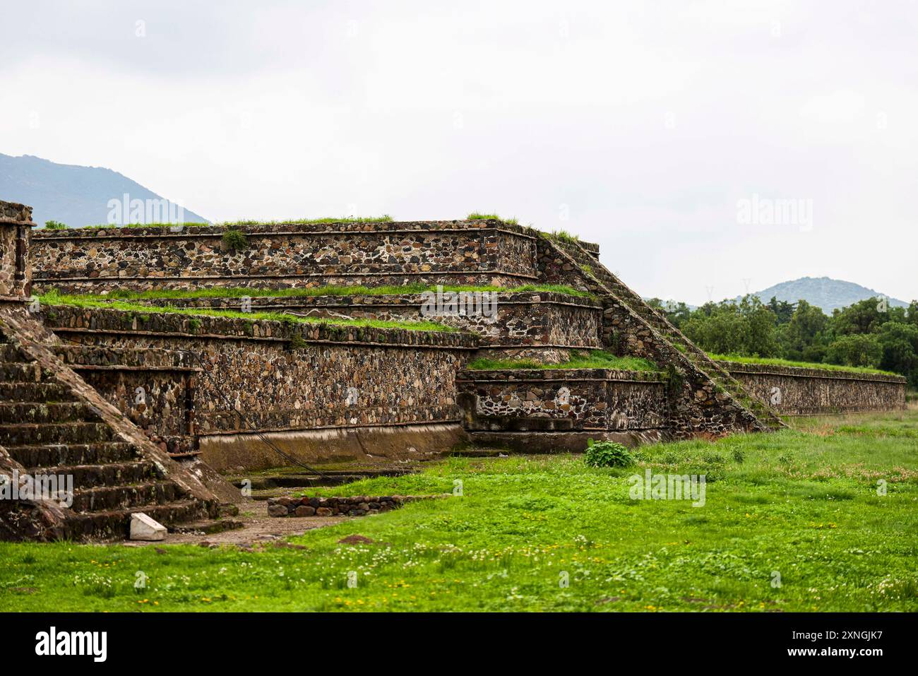 Archaeological Zone of Teotihuacan, the city with the largest pyramids ...