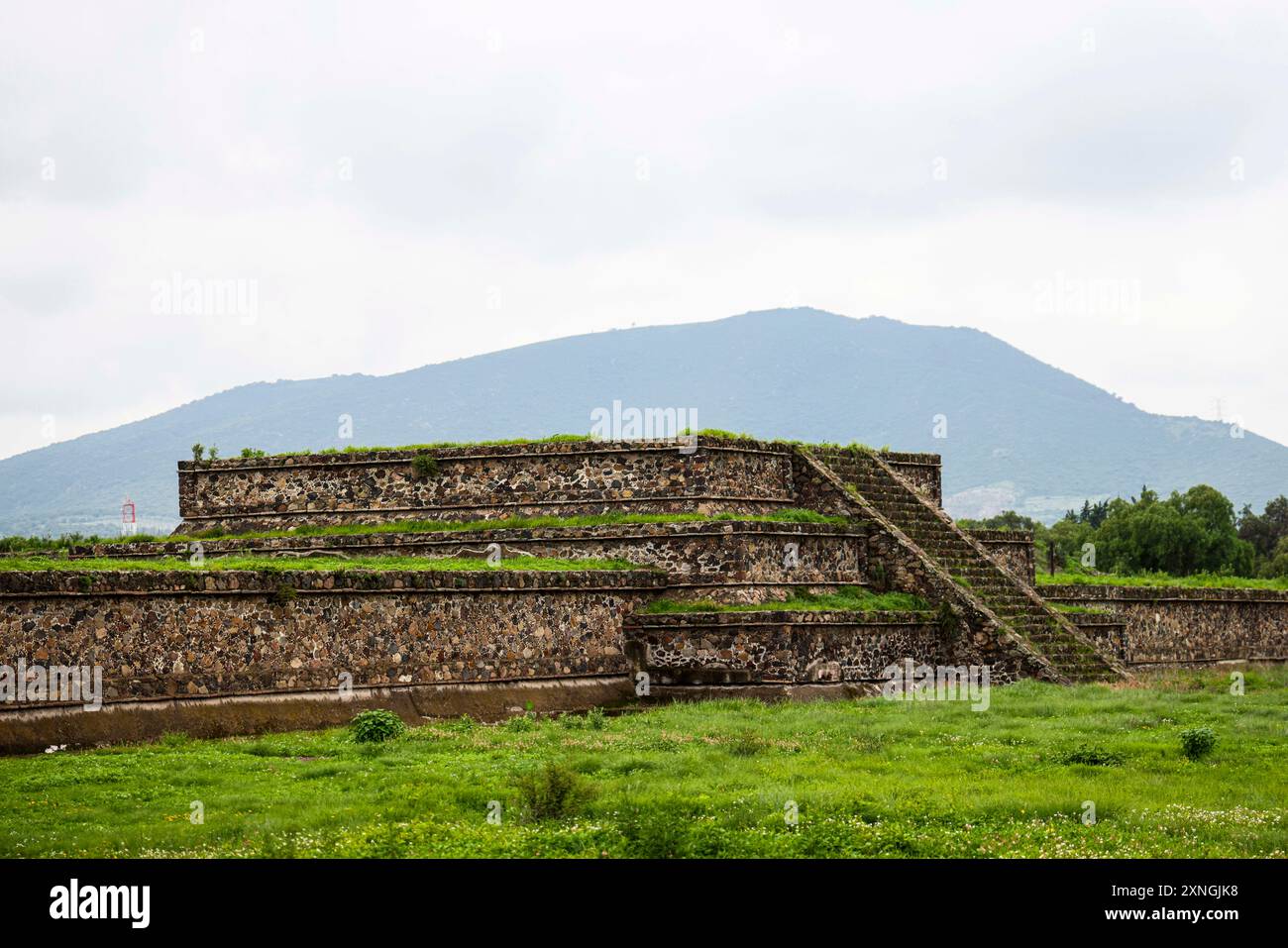 Archaeological Zone of Teotihuacan, the city with the largest pyramids ...