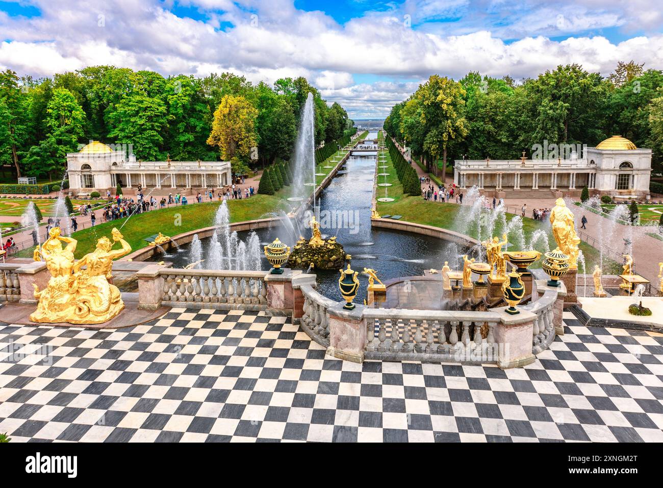 St. Petersburg, Russia - August 23, 2023: Fountains of Peterhof. View ...