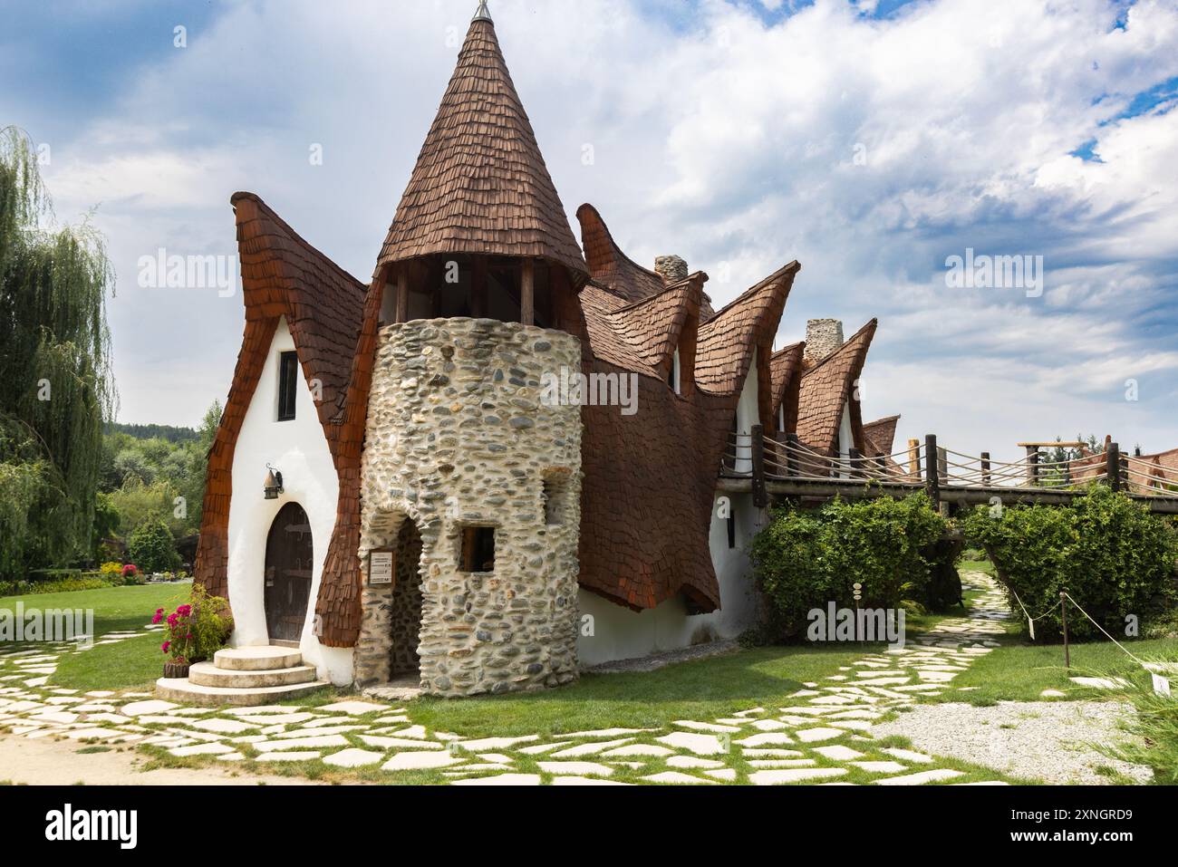 Castelul de Lut Valea Zanelor, Transylvania, România Stock Photo - Alamy