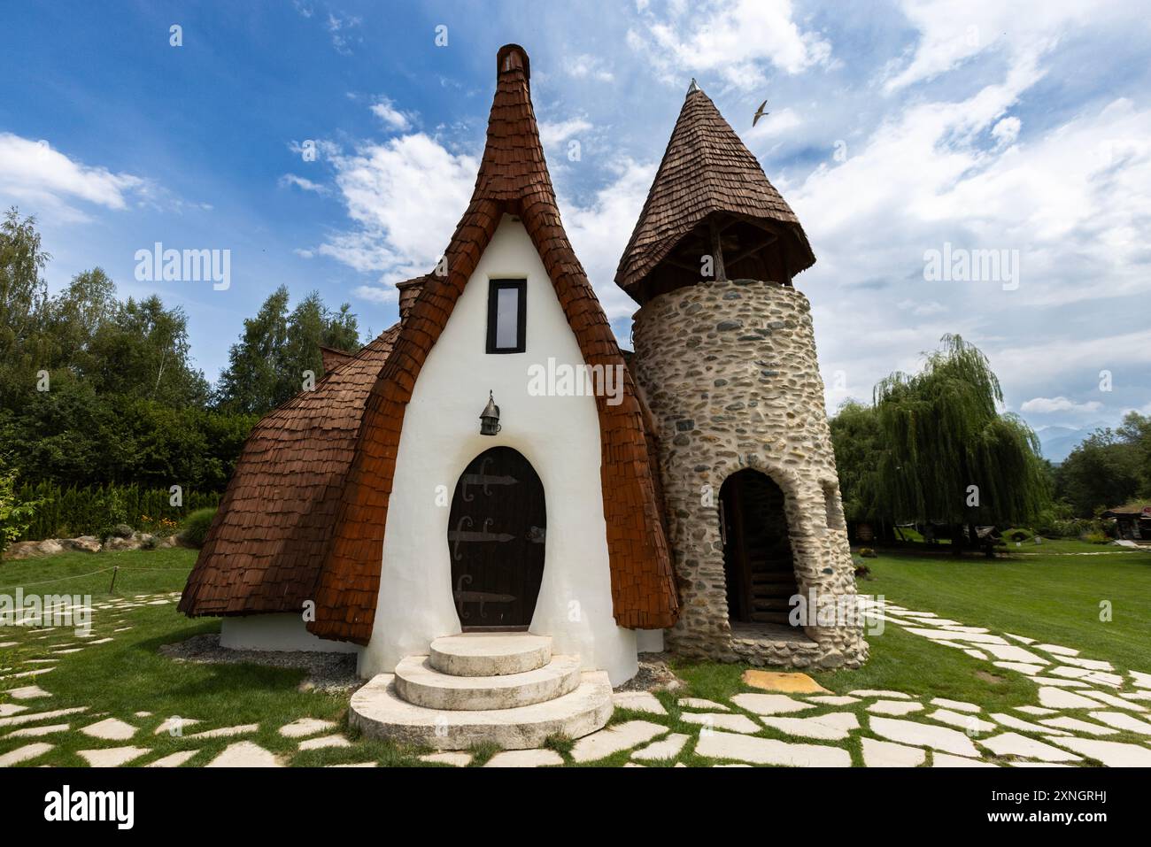 Castelul de Lut Valea Zanelor, Transylvania, România Stock Photo - Alamy
