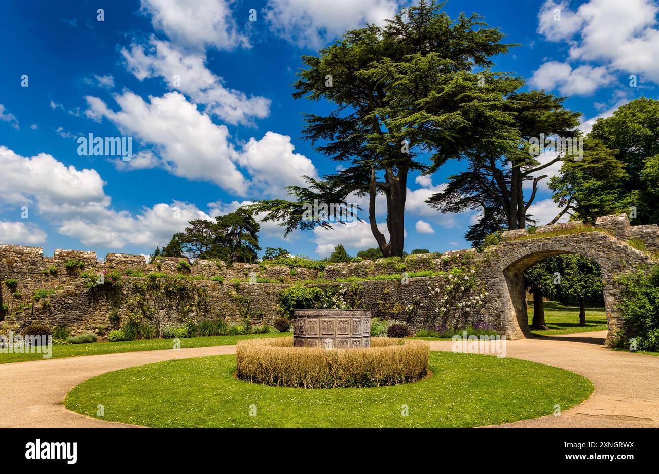 Colorful rose gardens at St Fagans Castle, Wales, UK Stock Photo - Alamy