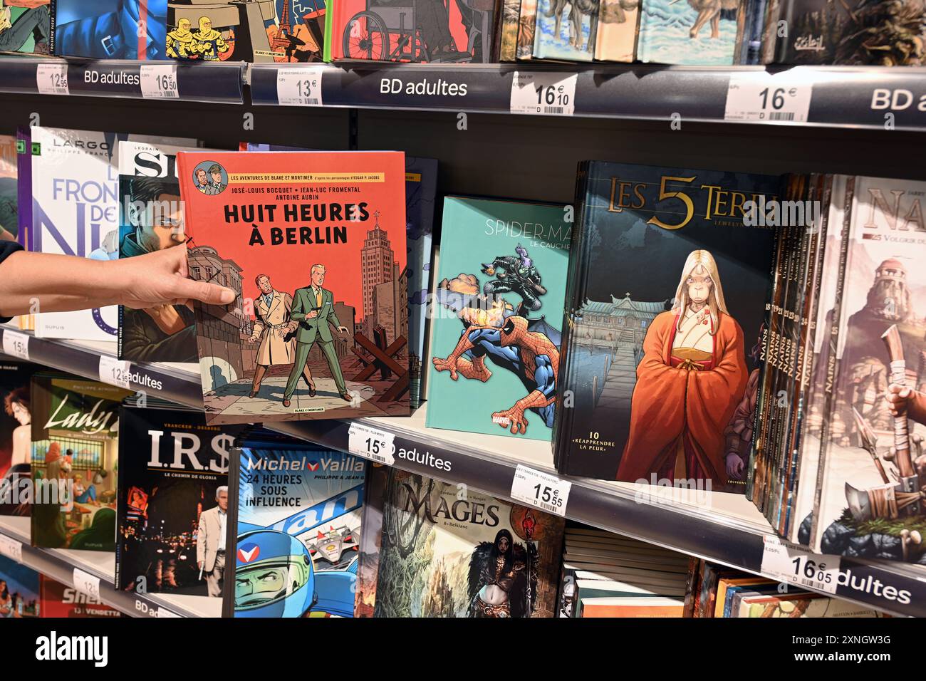 Comic strip images hi-res stock photography and images - Alamy